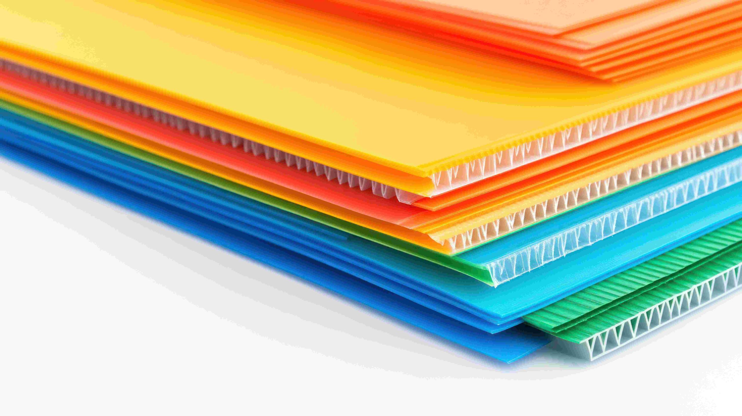 Como instalar telhas de policarbonato? Confira o passo a passo! - Geo